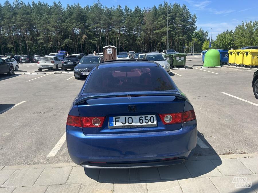 Zils Honda Accord 2004 Kauņa, ar dzinēja tilpumu 2.20 L un nobraukumu 296 tūkst. km par 1500 €, foto 3 vietnē AUTOMOTO.COM.LV