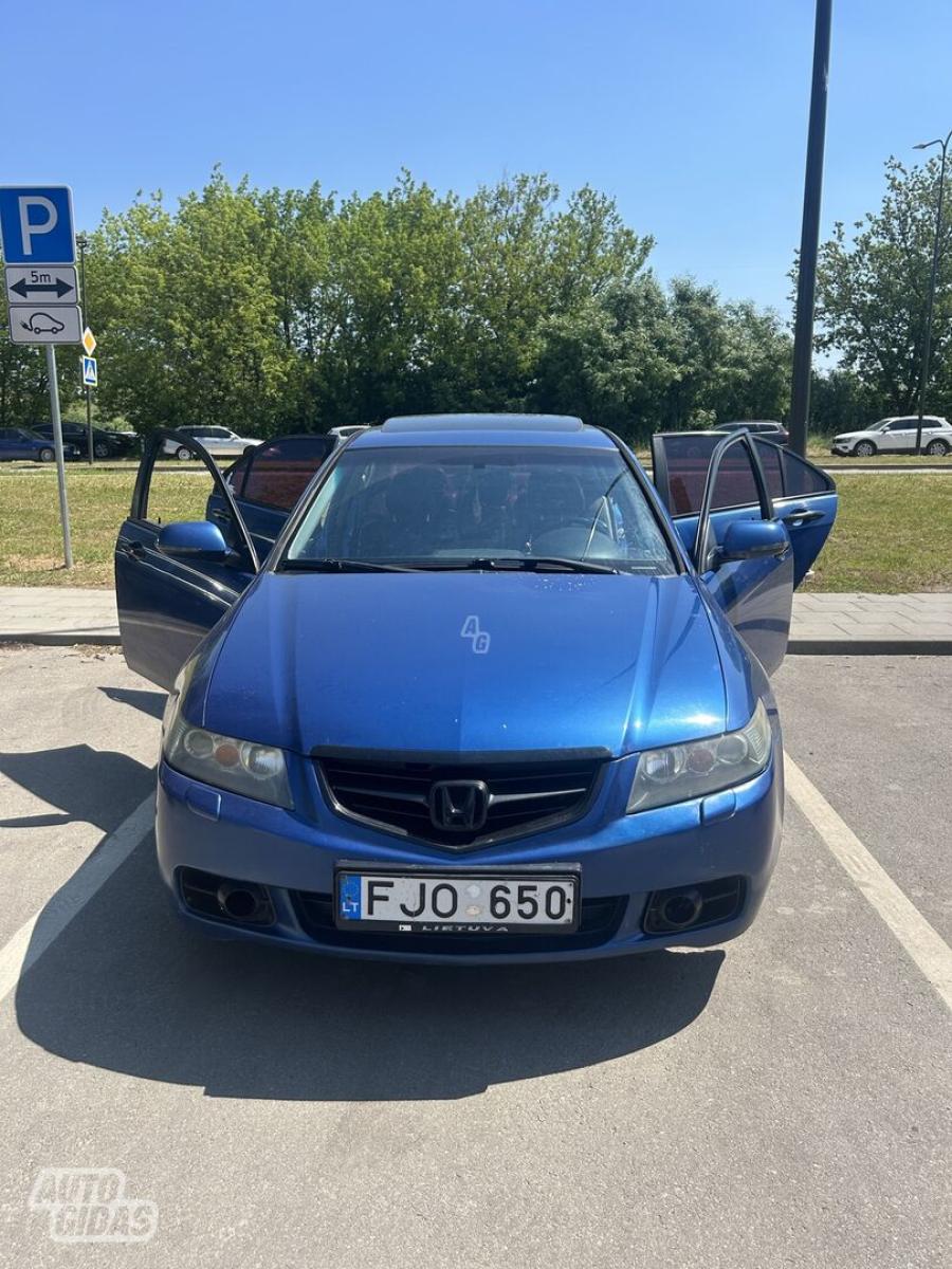 Zils Honda Accord 2004 Kauņa, ar dzinēja tilpumu 2.20 L un nobraukumu 296 tūkst. km par 1500 €, foto 5 vietnē AUTOMOTO.COM.LV