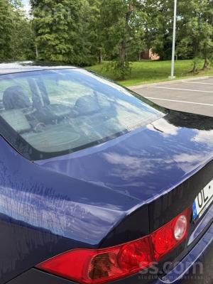 Blue Honda Accord 2004 in Aluksne, with an engine capacity of 2.00 L and mileage of 299 thousand km for 1700 €, photo 9 on AUTOMOTO.COM.LV
