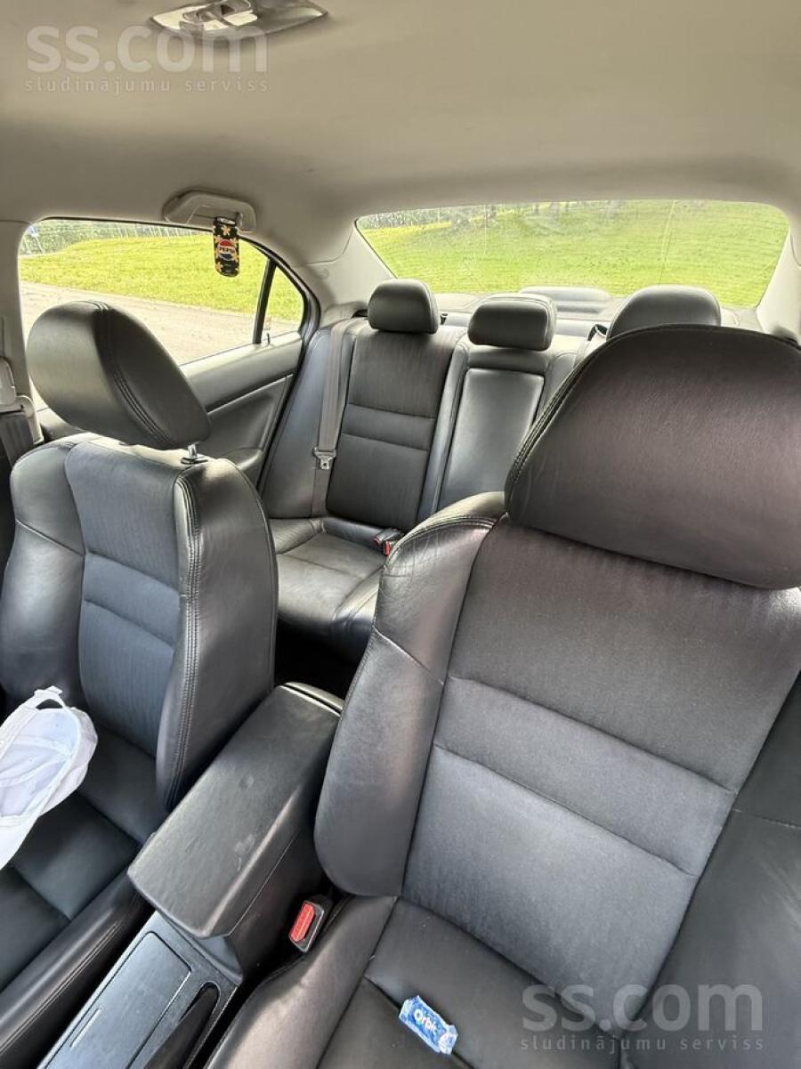 Blue Honda Accord 2004 in Aluksne, with an engine capacity of 2.00 L and mileage of 299 thousand km for 1700 €, photo 13 on AUTOMOTO.COM.LV