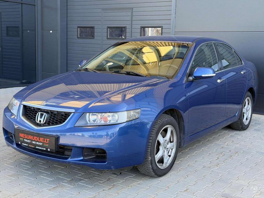 Blue Honda Accord 2004 in Vilnius, with an engine capacity of 2.20 L and mileage of 227 thousand km for 3555 €, photo 3 on AUTOMOTO.COM.LV