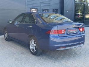 Blue Honda Accord 2004 in Vilnius, with an engine capacity of 2.20 L and mileage of 227 thousand km for 3555 €, photo 4 on AUTOMOTO.COM.LV
