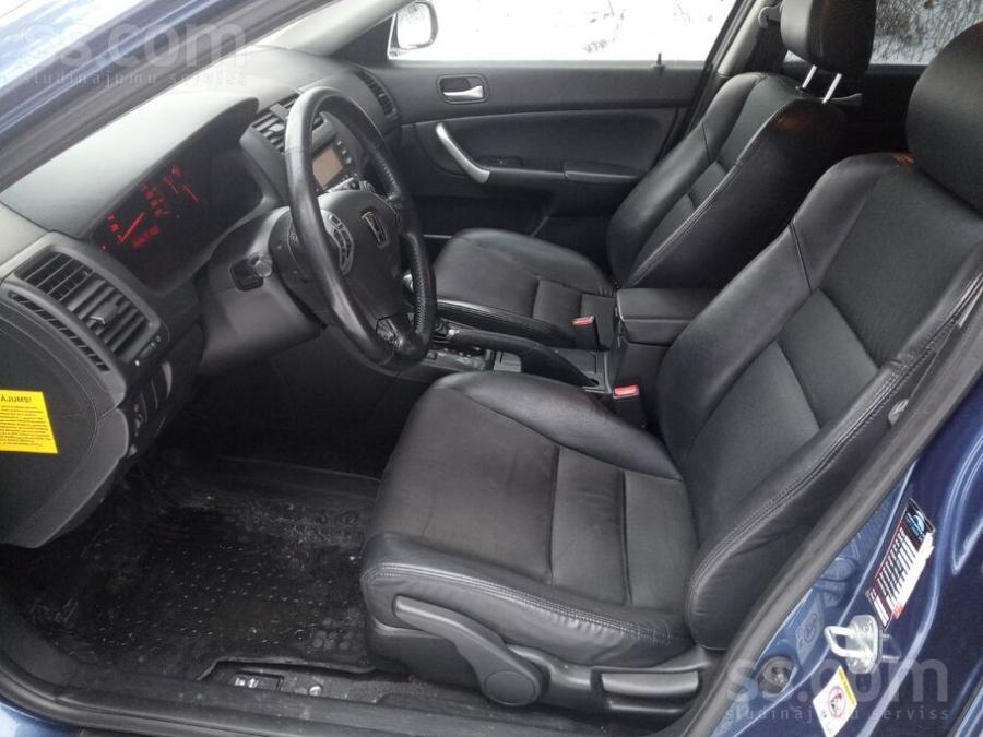 Blue Honda Accord 2004 in Riga, with an engine capacity of 2.00 L and mileage of 257 thousand km for 990 €, photo 11 on AUTOMOTO.COM.LV