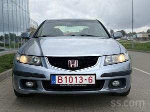 Zils Honda Accord 2004 Rēzekne, ar dzinēja tilpumu 2.20 L un nobraukumu 392 tūkst. km par 2850 €, foto  vietnē AUTOMOTO.COM.LV
