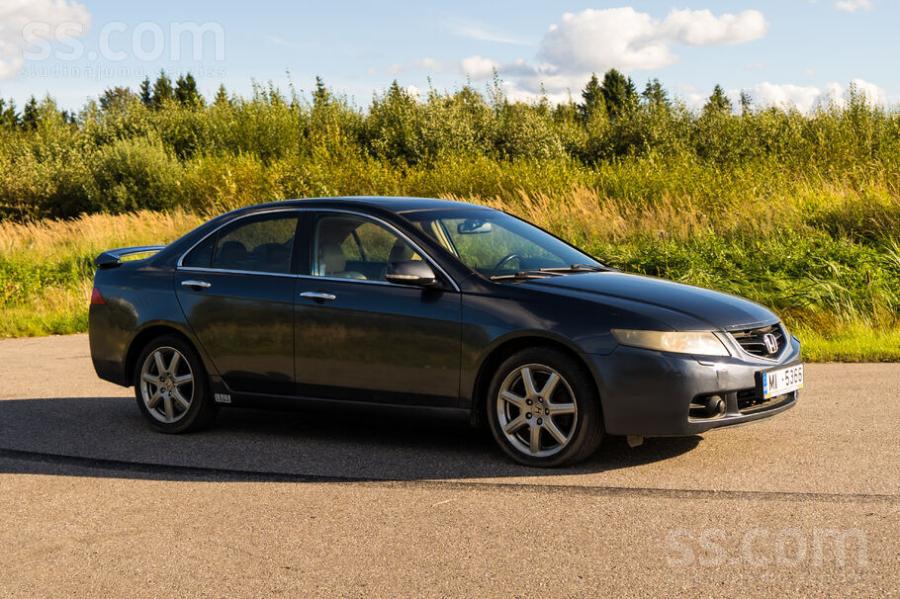 Zils Honda Accord 2004 Gulbene, ar dzinēja tilpumu 2.20 L un nobraukumu 370 tūkst. km par 1800 €, foto 4 vietnē AUTOMOTO.COM.LV