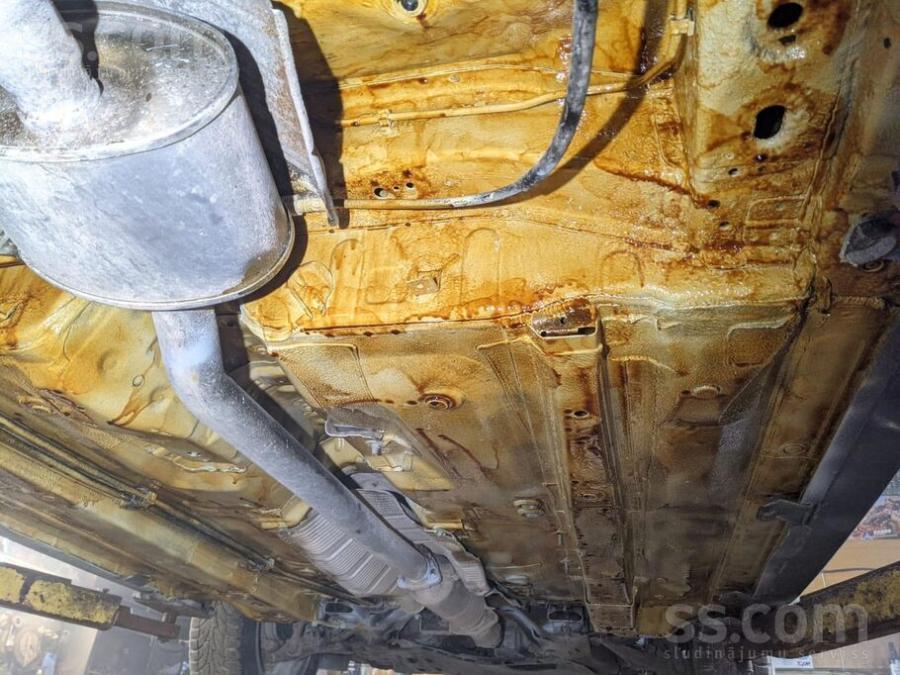 Zils Honda Accord 2004 Gulbene, ar dzinēja tilpumu 2.20 L un nobraukumu 370 tūkst. km par 1800 €, foto 20 vietnē AUTOMOTO.COM.LV