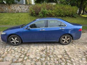Blue Honda Accord 2004 in Vilnius, with an engine capacity of 2.20 L and mileage of 398 thousand km for 549 €, photo 4 on AUTOMOTO.COM.LV