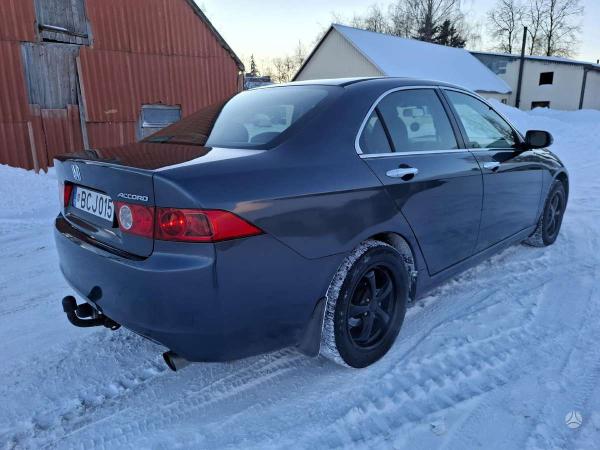Zils Honda Accord 2005 Pakruojis, ar dzinēja tilpumu 2.00 L un nobraukumu 244 tūkst. km par 1499 €, foto 5 vietnē AUTOMOTO.COM.LV