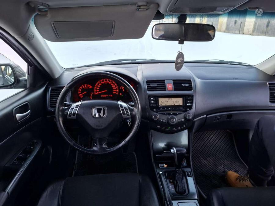 Zils Honda Accord 2005 Pakruojis, ar dzinēja tilpumu 2.00 L un nobraukumu 244 tūkst. km par 1499 €, foto 13 vietnē AUTOMOTO.COM.LV