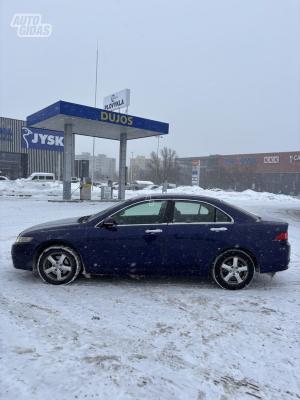 Blue Honda Accord 2005 in Siauliai, with an engine capacity of 2.20 L and mileage of 286 thousand km for 1350 €, photo 2 on AUTOMOTO.COM.LV