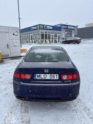 Blue Honda Accord 2005 in Siauliai, with an engine capacity of 2.20 L and mileage of 286 thousand km for 1350 €, photo 4 on AUTOMOTO.COM.LV