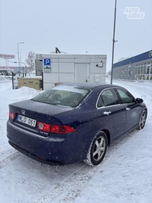 Blue Honda Accord 2005 in Siauliai, with an engine capacity of 2.20 L and mileage of 286 thousand km for 1350 €, photo 5 on AUTOMOTO.COM.LV