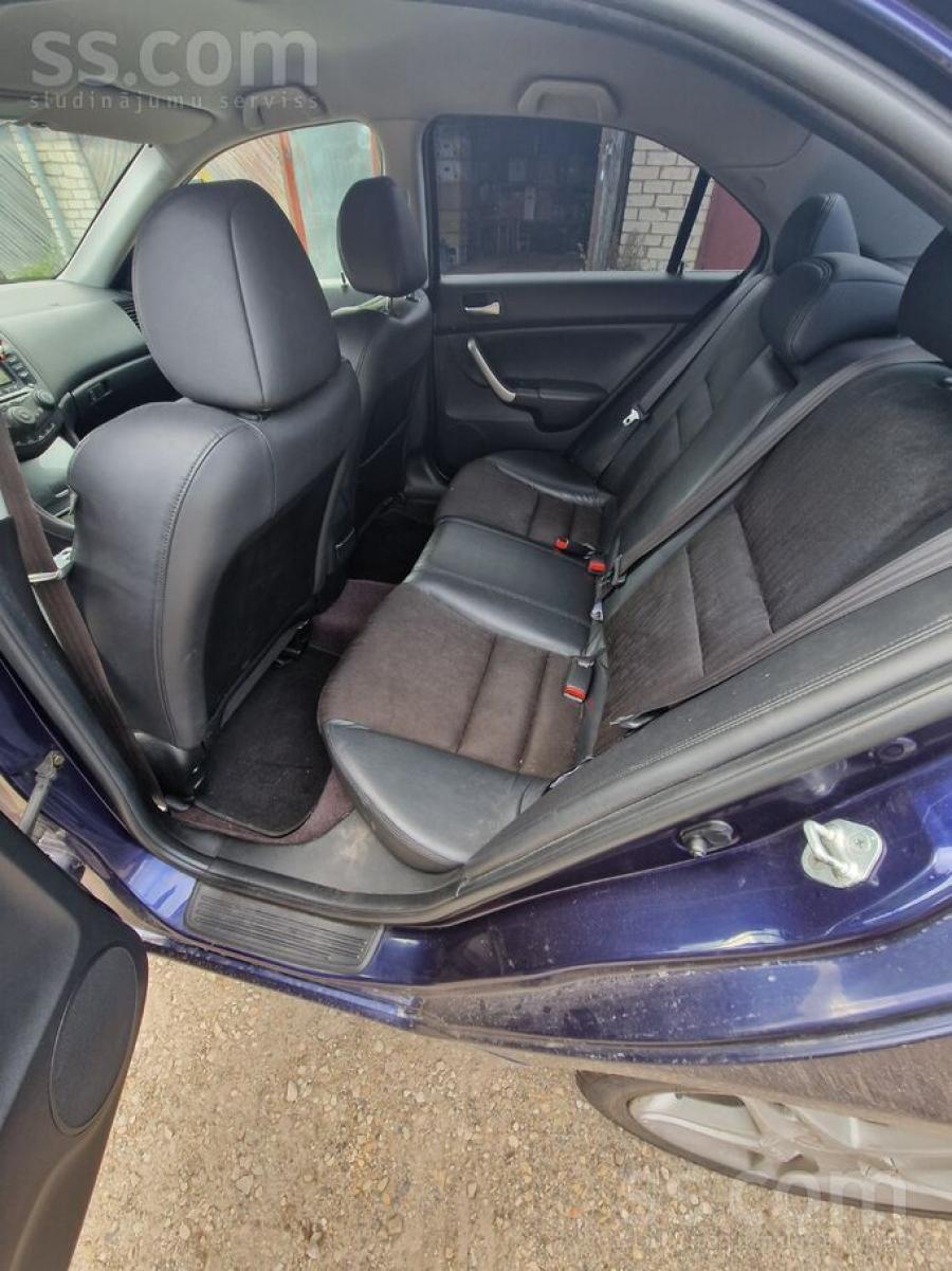 Zils Honda Accord 2005 Rīga, ar dzinēja tilpumu 2.20 L un nobraukumu 310 tūkst. km par 1900 €, foto 9 vietnē AUTOMOTO.COM.LV