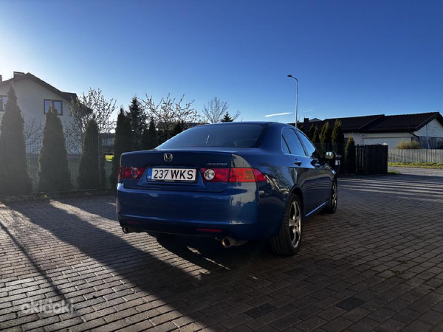 Zils Honda Accord 2005 Tallina, ar dzinēja tilpumu 2.40 L un nobraukumu 222 tūkst. km par 4700 €, foto 1 vietnē AUTOMOTO.COM.LV