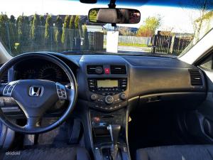 Zils Honda Accord 2005 Tallina, ar dzinēja tilpumu 2.40 L un nobraukumu 222 tūkst. km par 4700 €, foto 21 vietnē AUTOMOTO.COM.LV