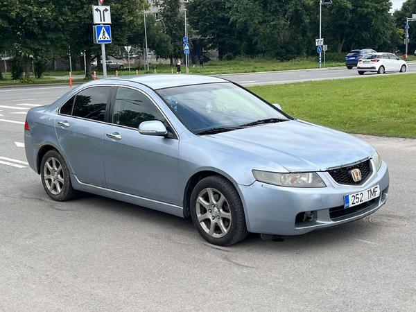 Blue Honda Accord 2005 in Narva, with an engine capacity of 2.20 L and mileage of 401 thousand km for 599 €, photo 2 on AUTOMOTO.COM.LV