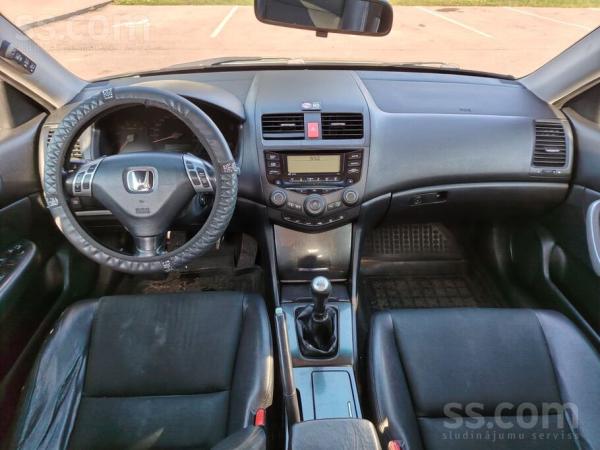 Zils Honda Accord 2005 Jēkabpils, ar dzinēja tilpumu 2.20 L un nobraukumu 312 tūkst. km par 1700 €, foto 9 vietnē AUTOMOTO.COM.LV