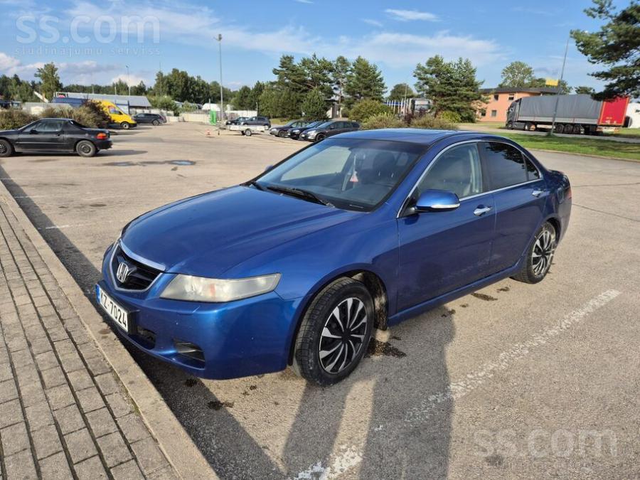 Zils Honda Accord 2005 Cēsis, ar dzinēja tilpumu 2.20 L un nobraukumu 336 tūkst. km par 1300 €, foto 3 vietnē AUTOMOTO.COM.LV