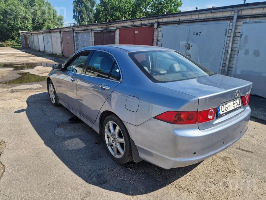 Blue Honda Accord 2006 in Riga, with an engine capacity of 2.00 L and mileage of 180 thousand km for 900 €, photo 5 on AUTOMOTO.COM.LV
