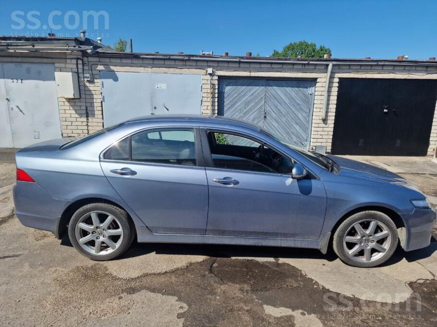 Blue Honda Accord 2006 in Riga, with an engine capacity of 2.00 L and mileage of 180 thousand km for 900 €, photo 6 on AUTOMOTO.COM.LV