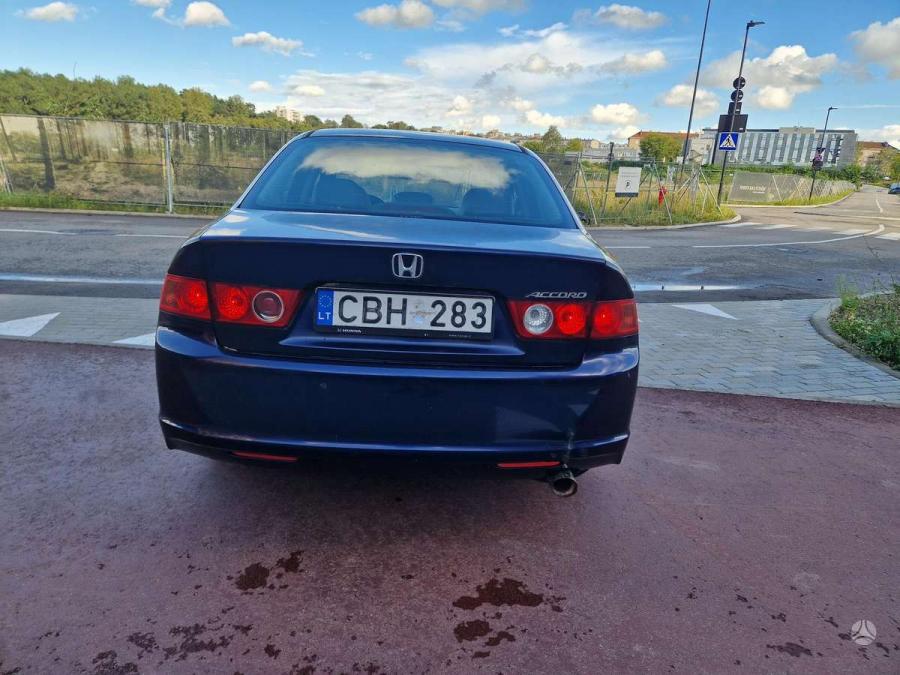 Zils Honda Accord 2006 Viļņa, ar dzinēja tilpumu 2.00 L un nobraukumu 252 tūkst. km par 2250 €, foto 6 vietnē AUTOMOTO.COM.LV