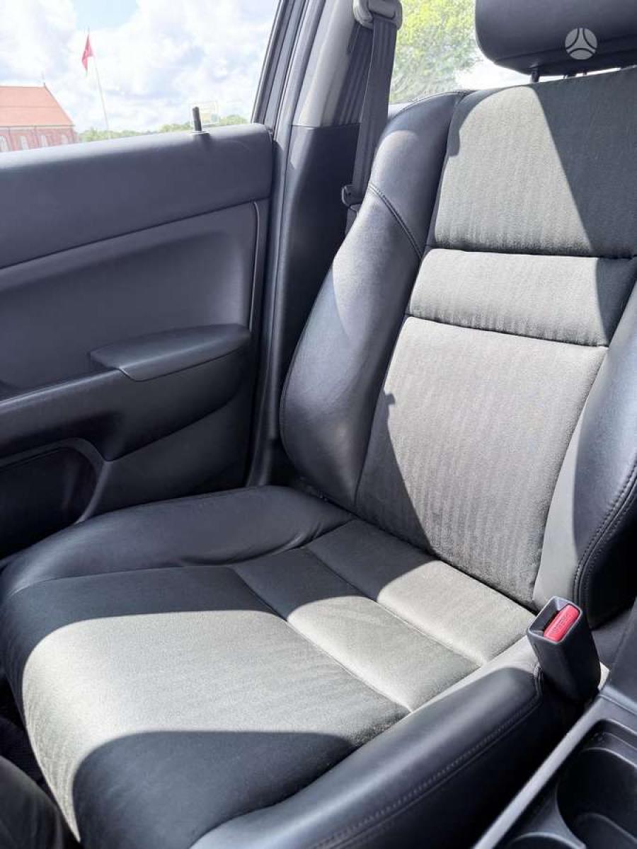 Zils Honda Accord 2007 Kauņa, ar dzinēja tilpumu 2.20 L un nobraukumu 272 tūkst. km par 1500 €, foto 4 vietnē AUTOMOTO.COM.LV