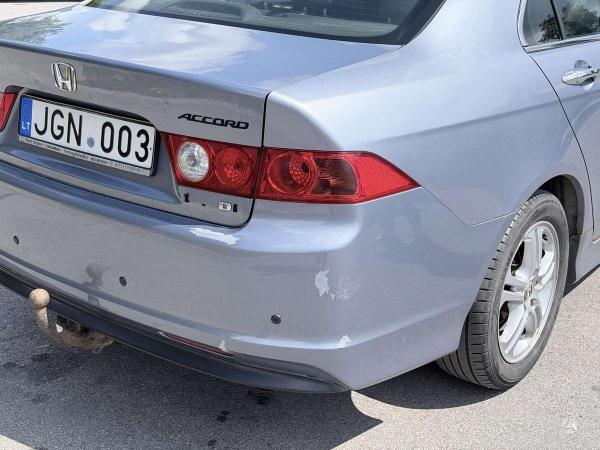 Blue Honda Accord 2007 in Kaunas, with an engine capacity of 2.20 L and mileage of 272 thousand km for 1500 €, photo 9 on AUTOMOTO.COM.LV