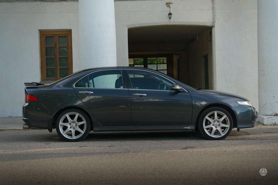 Blue Honda Accord 2007 in Vilnius, with an engine capacity of 2.40 L and mileage of 267 thousand km for 2600 €, photo 9 on AUTOMOTO.COM.LV