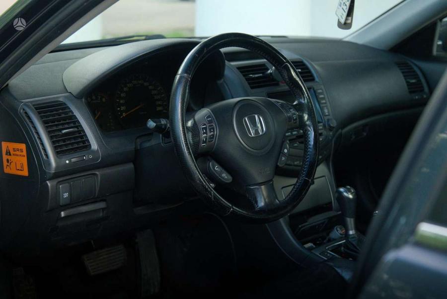 Blue Honda Accord 2007 in Vilnius, with an engine capacity of 2.40 L and mileage of 267 thousand km for 2600 €, photo 13 on AUTOMOTO.COM.LV