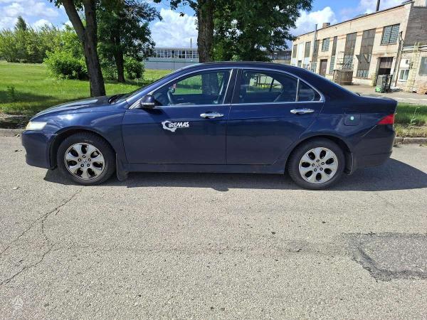 Zils Honda Accord 2007 Jonava, ar dzinēja tilpumu 2.00 L un nobraukumu 515 tūkst. km par 1450 €, foto 4 vietnē AUTOMOTO.COM.LV