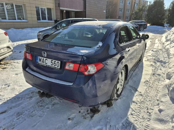 Blue Honda Accord 2008 in Panevezys, with an engine capacity of 2.20 L and mileage of 365 thousand km for 2900 €, photo 3 on AUTOMOTO.COM.LV