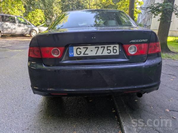 Blue Honda Accord 2008 in Riga, with an engine capacity of 2.00 L and mileage of 360 thousand km for 900 €, photo 6 on AUTOMOTO.COM.LV
