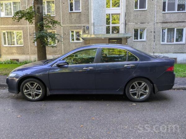 Blue Honda Accord 2008 in Riga, with an engine capacity of 2.00 L and mileage of 360 thousand km for 900 €, photo 8 on AUTOMOTO.COM.LV