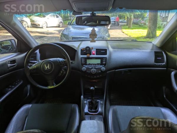 Blue Honda Accord 2008 in Riga, with an engine capacity of 2.00 L and mileage of 360 thousand km for 900 €, photo 9 on AUTOMOTO.COM.LV