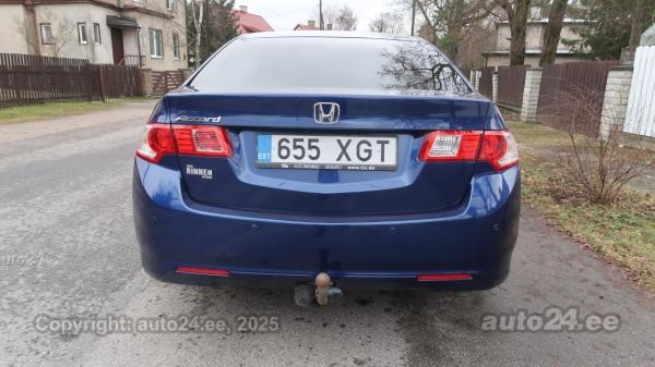 Blue Honda Accord 2009 in Tallinn, with an engine capacity of 2.20 L and mileage of 289 thousand km for 5790 €, photo 8 on AUTOMOTO.COM.LV