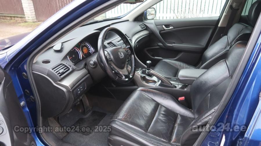 Zils Honda Accord 2009 Tallina, ar dzinēja tilpumu 2.20 L un nobraukumu 289 tūkst. km par 5790 €, foto 15 vietnē AUTOMOTO.COM.LV