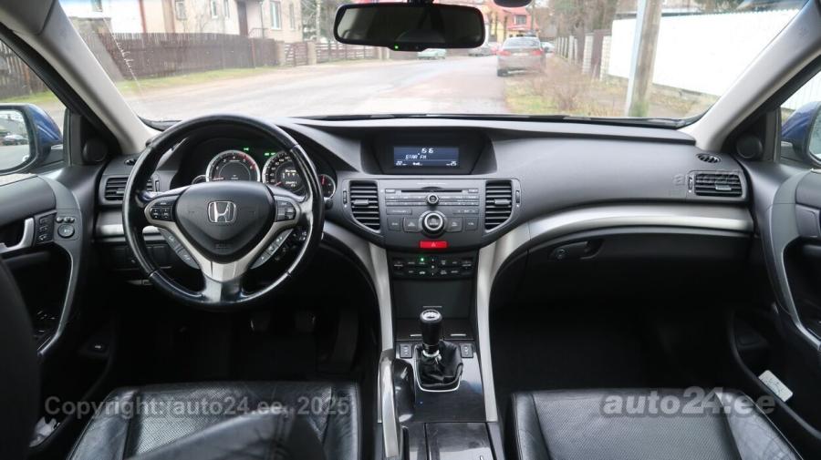 Zils Honda Accord 2009 Tallina, ar dzinēja tilpumu 2.20 L un nobraukumu 289 tūkst. km par 5790 €, foto 19 vietnē AUTOMOTO.COM.LV