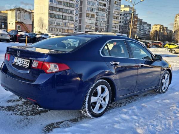 Blue Honda Accord 2009 in Riga, with an engine capacity of 2.00 L and mileage of 183 thousand km for 3800 €, photo 3 on AUTOMOTO.COM.LV