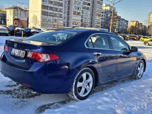 Blue Honda Accord 2009 in Riga, with an engine capacity of 2.00 L and mileage of 183 thousand km for 3800 €, photo 3 on AUTOMOTO.COM.LV