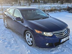 Blue Honda Accord 2009 in Riga, with an engine capacity of 2.00 L and mileage of 183 thousand km for 3800 €, photo 4 on AUTOMOTO.COM.LV