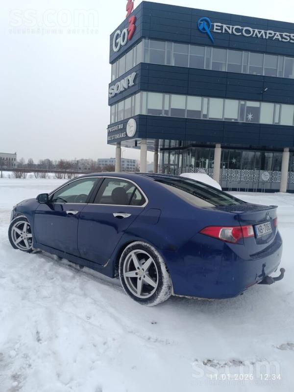 Zils Honda Accord 2009 Rīga, ar dzinēja tilpumu 2.00 L un nobraukumu 261 tūkst. km par 3300 €, foto 3 vietnē AUTOMOTO.COM.LV