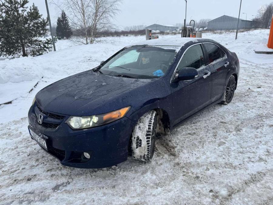 Blue Honda Accord 2009 in Kaunas, with an engine capacity of 2.20 L and mileage of 296 thousand km for 2900 €, photo 4 on AUTOMOTO.COM.LV