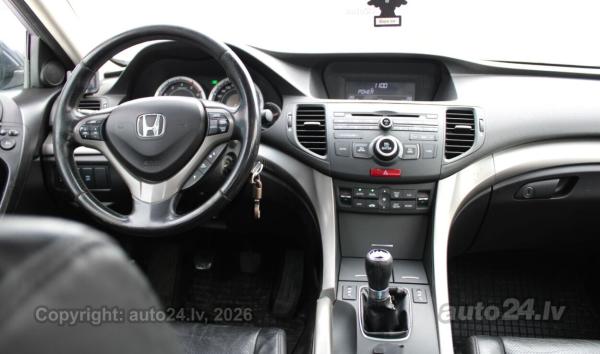 Zils Honda Accord 2009 Rapla, ar dzinēja tilpumu 2.20 L un nobraukumu 287 tūkst. km par 3490 €, foto 9 vietnē AUTOMOTO.COM.LV