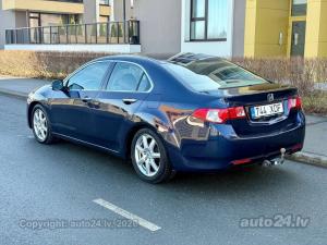 Blue Honda Accord 2009 in Tallinn, with an engine capacity of 2.20 L and mileage of 288 thousand km for 2499 €, photo 3 on AUTOMOTO.COM.LV