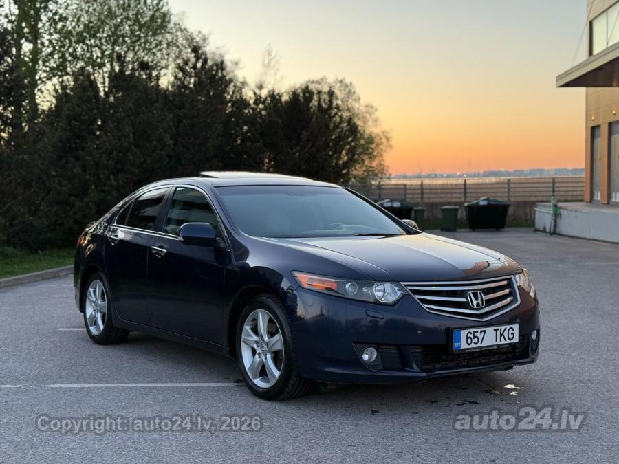 Zils Honda Accord 2009 Tallina, ar dzinēja tilpumu 2.20 L un nobraukumu 315 tūkst. km par 3500 €, foto 1 vietnē AUTOMOTO.COM.LV