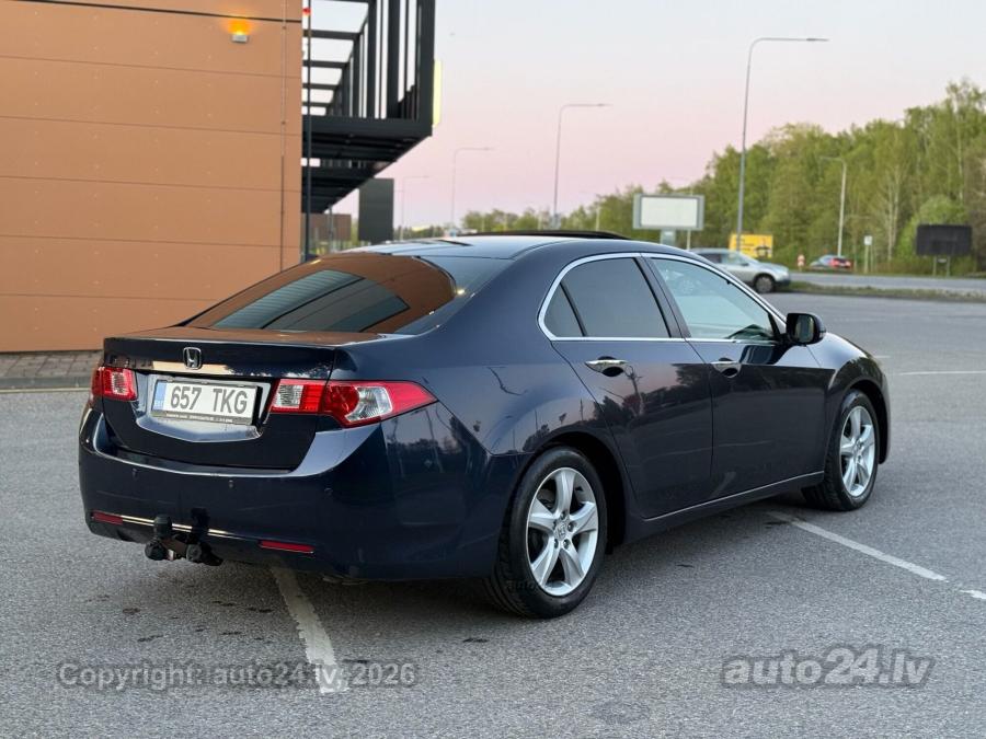 Zils Honda Accord 2009 Tallina, ar dzinēja tilpumu 2.20 L un nobraukumu 315 tūkst. km par 3500 €, foto 5 vietnē AUTOMOTO.COM.LV