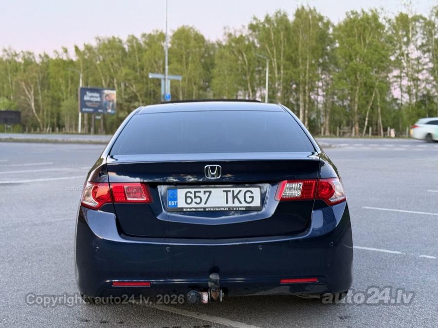 Zils Honda Accord 2009 Tallina, ar dzinēja tilpumu 2.20 L un nobraukumu 315 tūkst. km par 3500 €, foto 6 vietnē AUTOMOTO.COM.LV