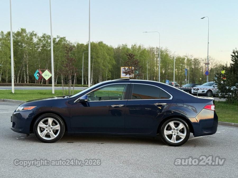 Zils Honda Accord 2009 Tallina, ar dzinēja tilpumu 2.20 L un nobraukumu 315 tūkst. km par 3500 €, foto 8 vietnē AUTOMOTO.COM.LV