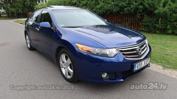Blue Honda Accord 2009 in Tallinn, with an engine capacity of 2.20 L and mileage of 297 thousand km for 5790 €, photo 3 on AUTOMOTO.COM.LV
