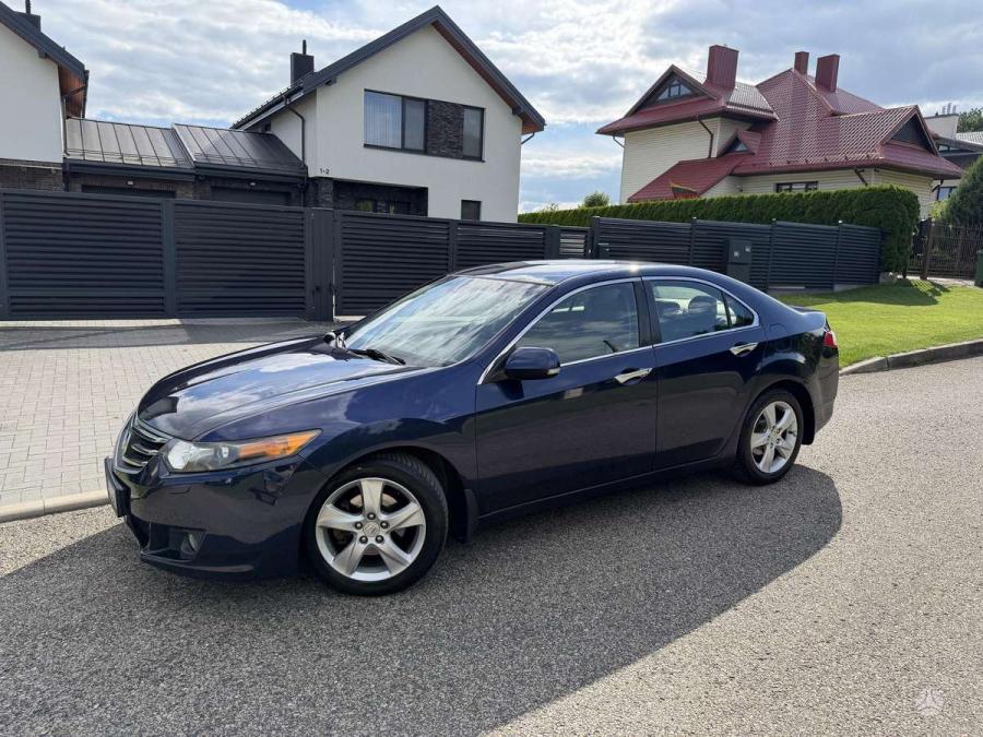 Blue Honda Accord 2009 in Vilnius, with an engine capacity of 2.00 L and mileage of 226 thousand km for 3450 €, photo 3 on AUTOMOTO.COM.LV